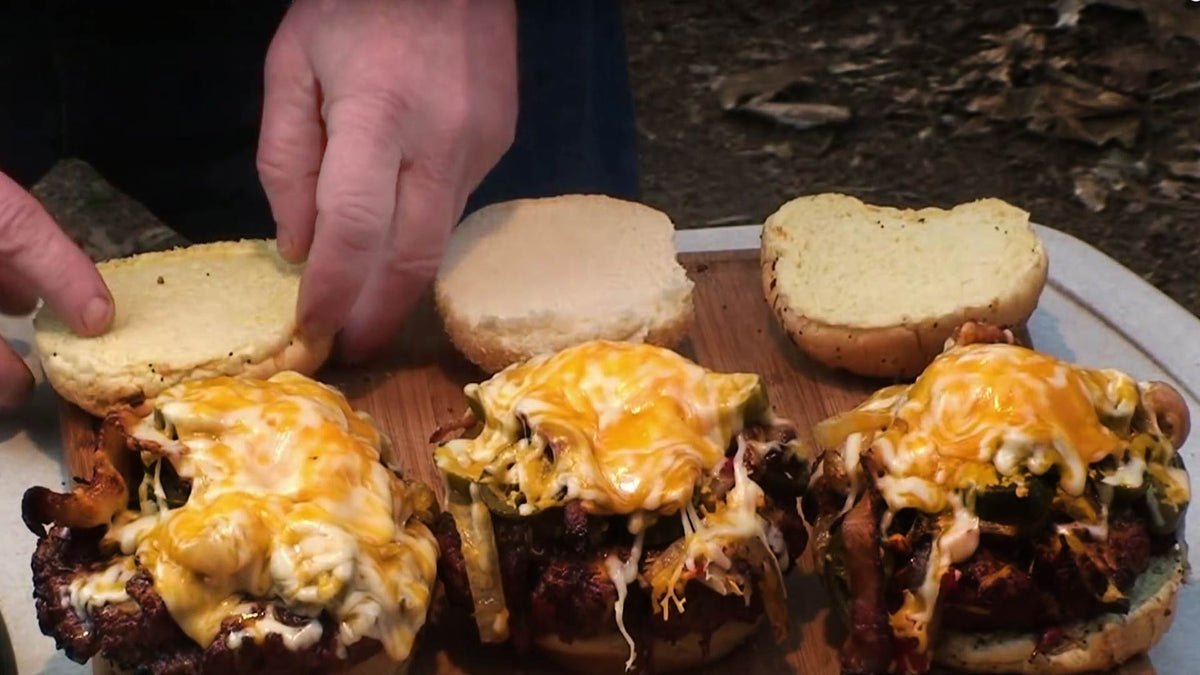 HELL BURGER BACON CHEESEBURGER – BBQ Pit Boys